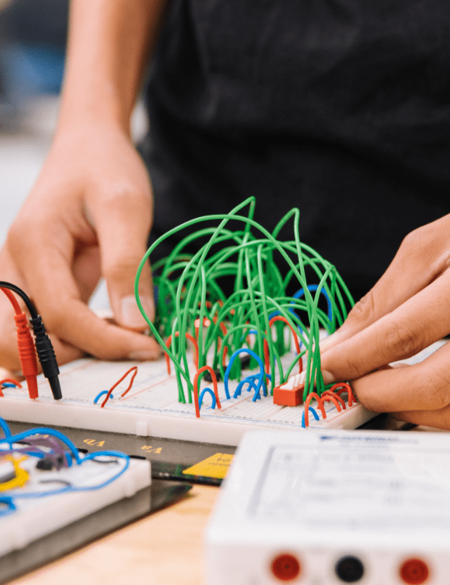 About Us | Predictive Maintenance | IoT Solutions | EnergyBots